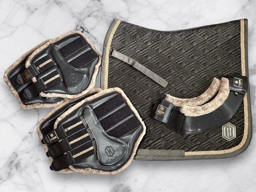 Комплект для лошади Eskadron новый