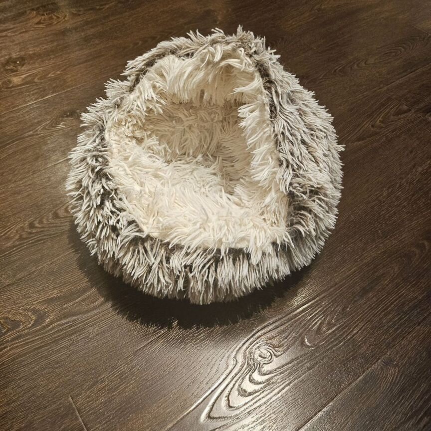 Лежанка для кошки