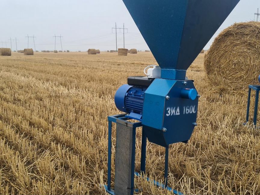 Зернодробилка Зерноизмельчитель Крупорушка зид