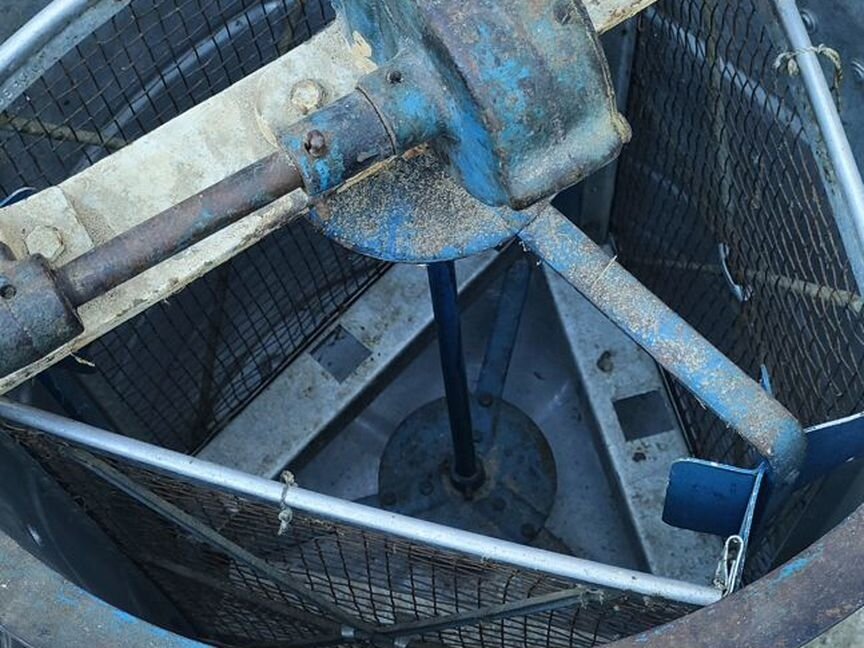 Медогонка бу 3х рамочная