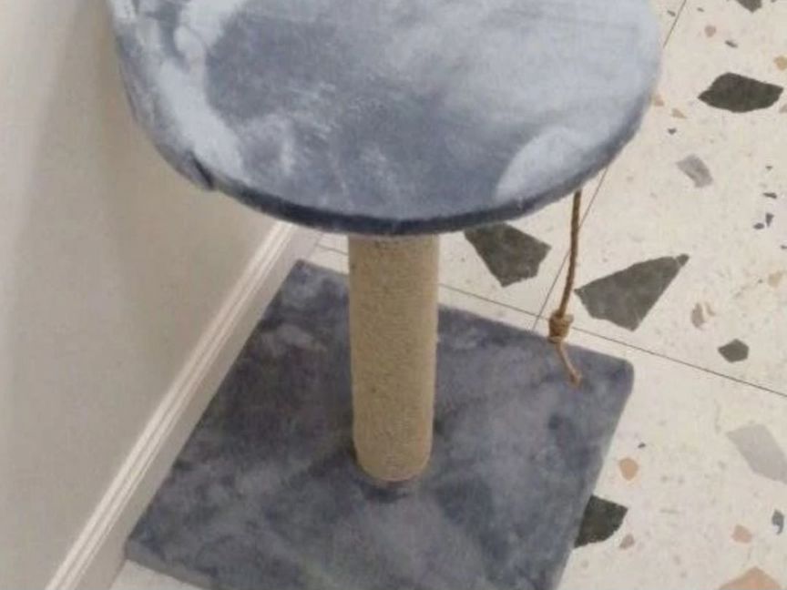 Когтеточка с лежанкой