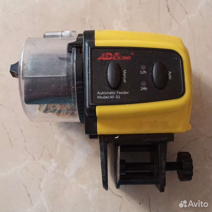 Автоматическая кормушка для аквариумных рыбок