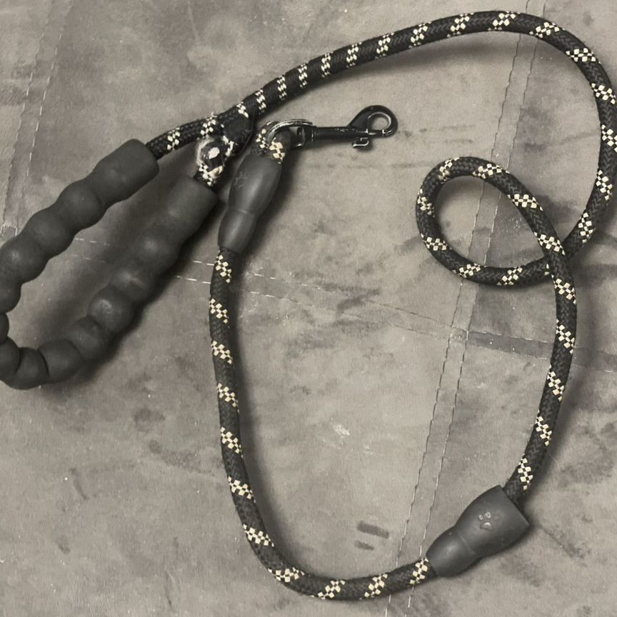 Поводок для собаки 1,5 метра