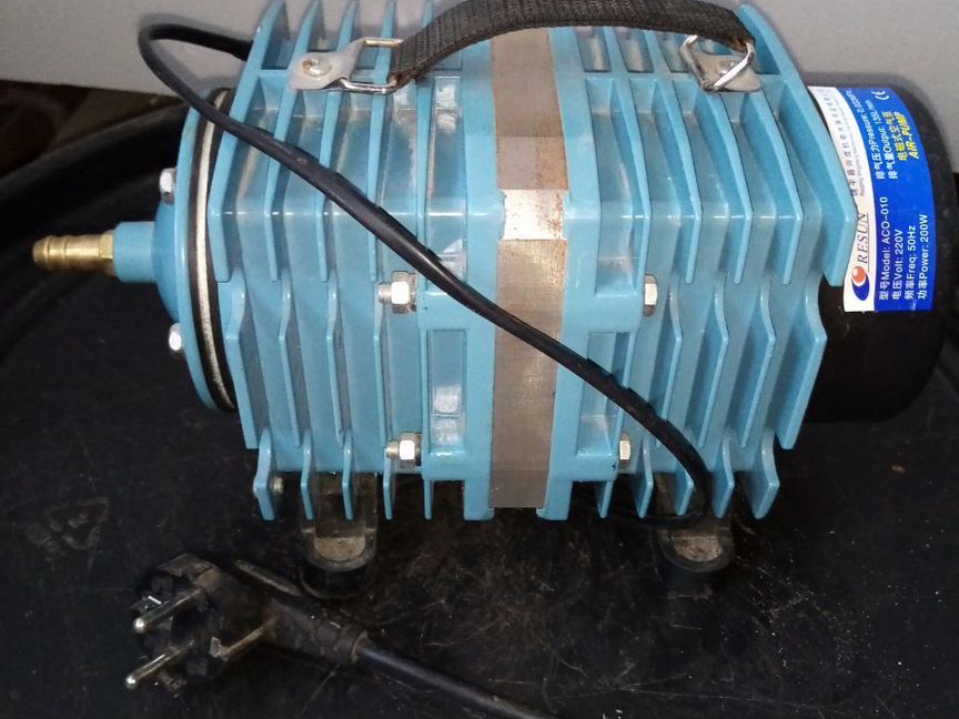 Компрессор воздушный для узв пруда септика