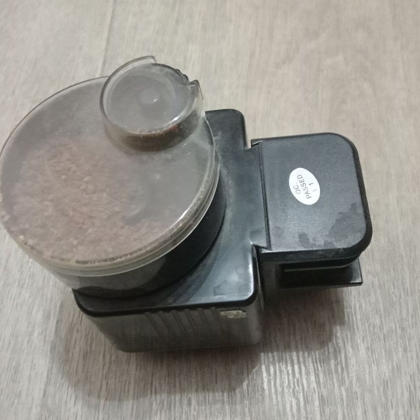 Автокормушка для рыб