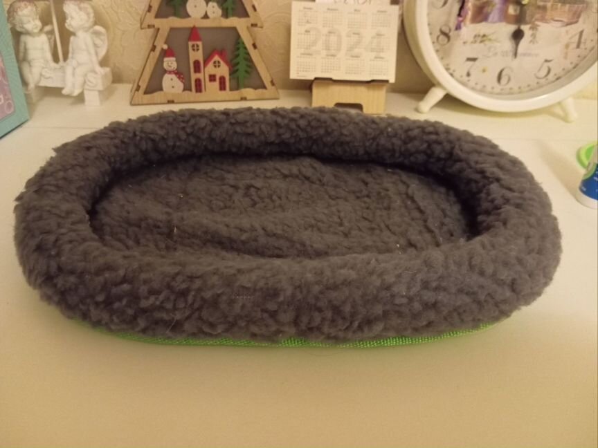 Лежачок для, грызуна почти новый