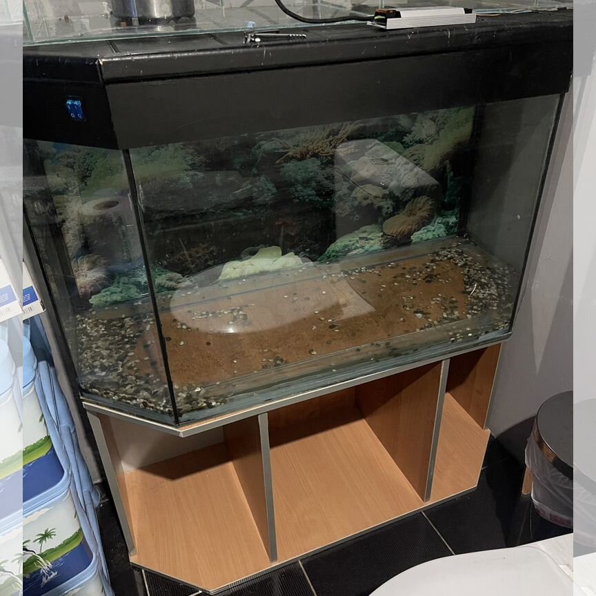 Аквариум с тумбой 200 л