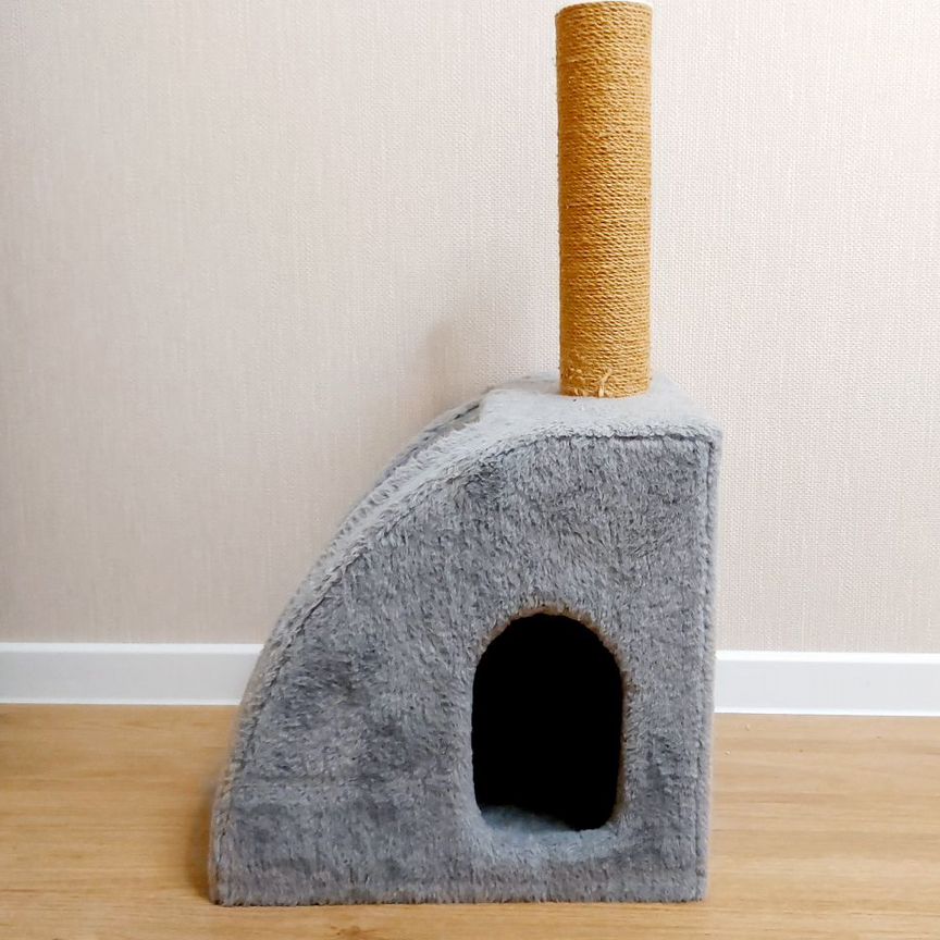 Когтеточка с домиком для кошки/мини собаки