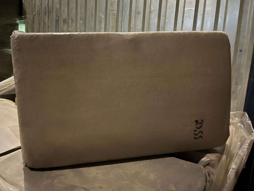 Опилки в брикетах