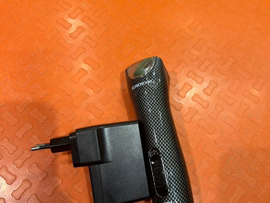 Профессиональная машинка для стрижки животных