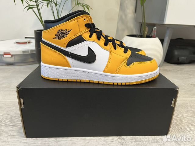 Кроссовки nike air jordan 1 mid оригинал купить в Москве | Личные вещи ...