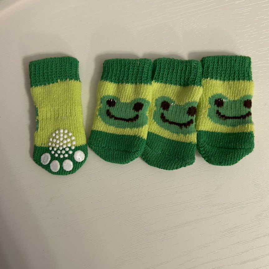 Носки для собак мелких пород