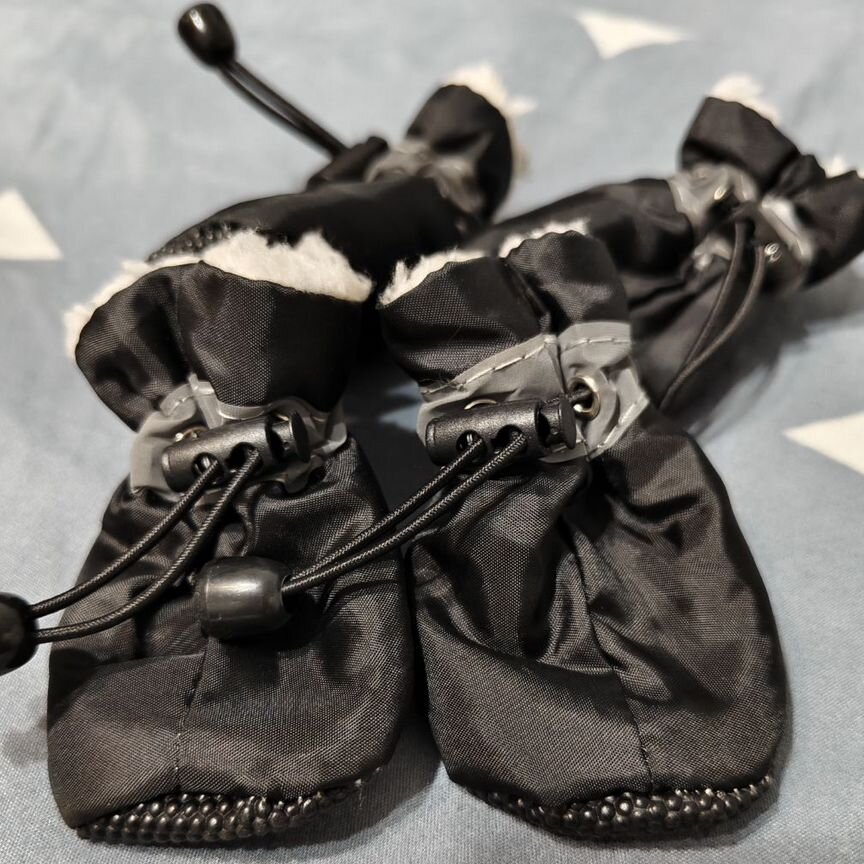 Зимняя обувь для собак мелких пород