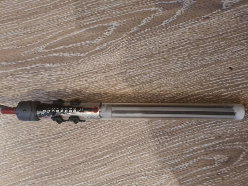 Градусник для воды в аквариум