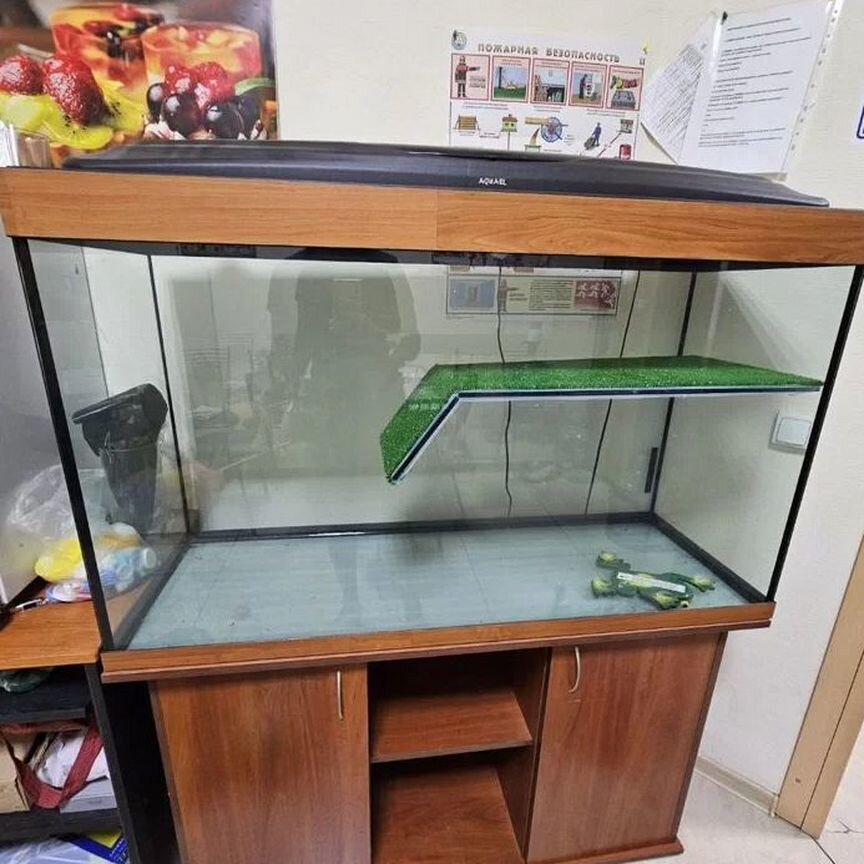 Новый аквариум с тумбой, 300 л