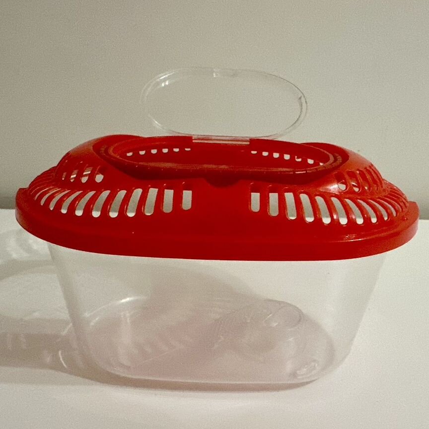 Переноска для черепах с островком