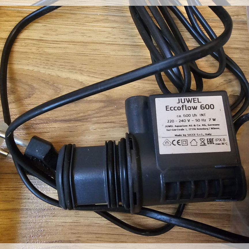 Помпа фильтра от аквариума Juwel rio125