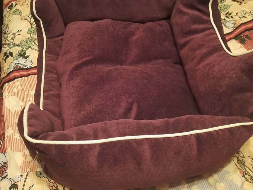 Лежанка для собак и кошек