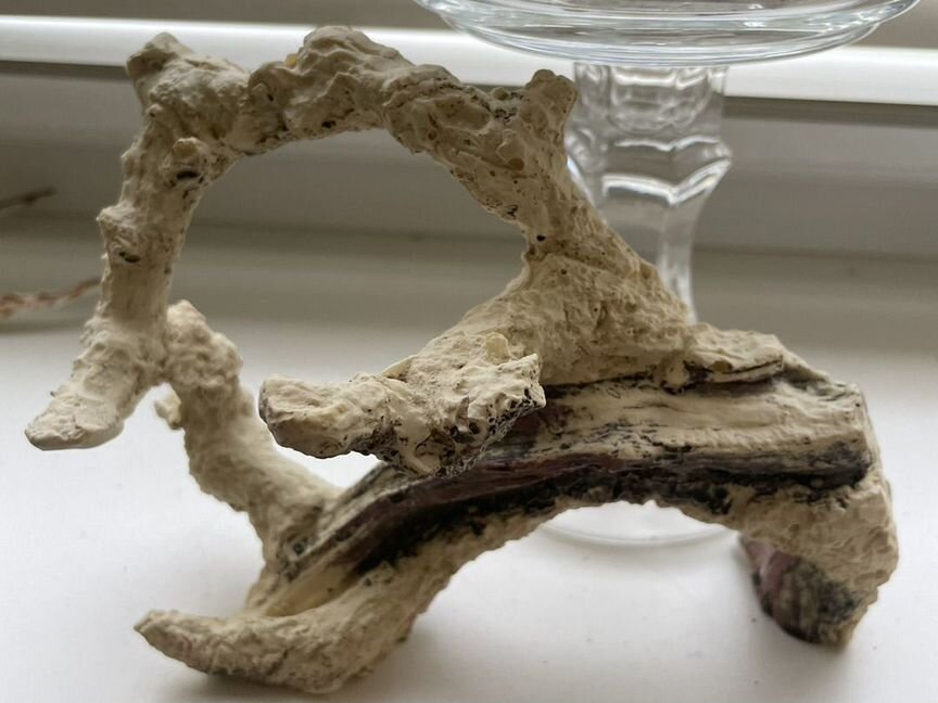 Искуственная коряга для аквариума