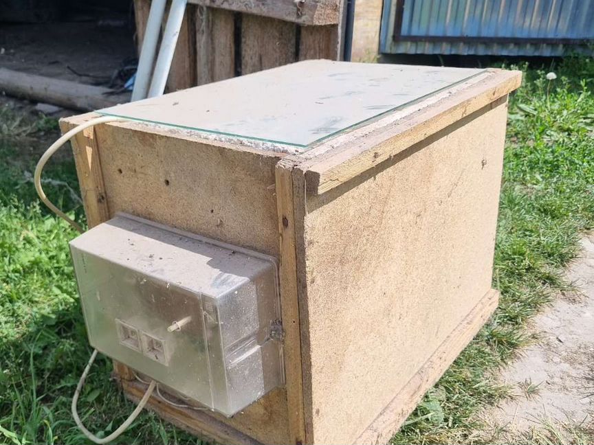 Продам самодельный инкубатор