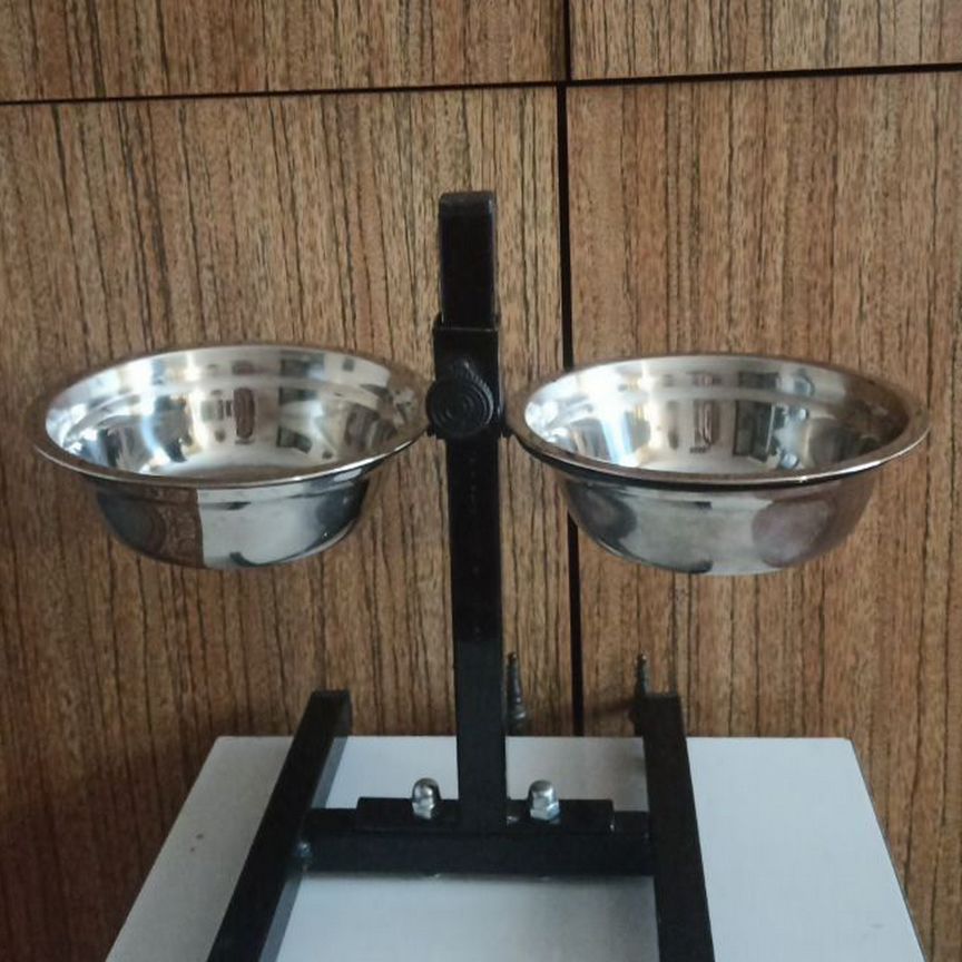 Подставка для кормления собак