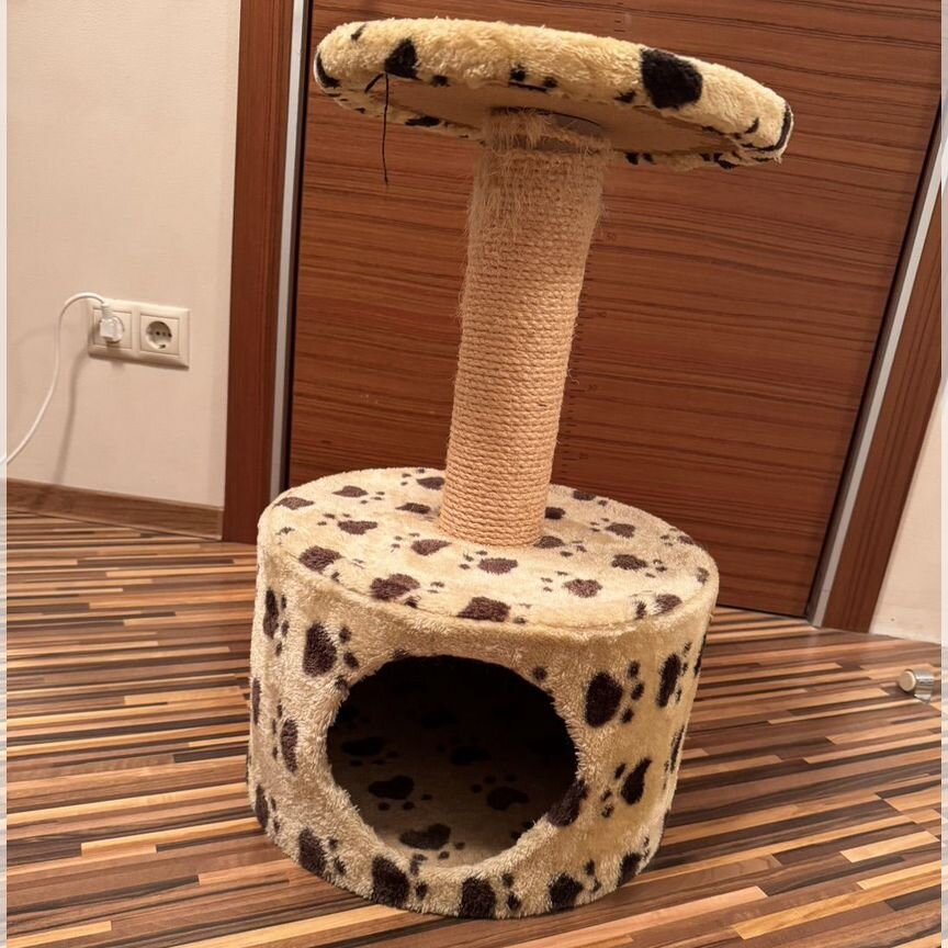 Чесалка для кошек домик