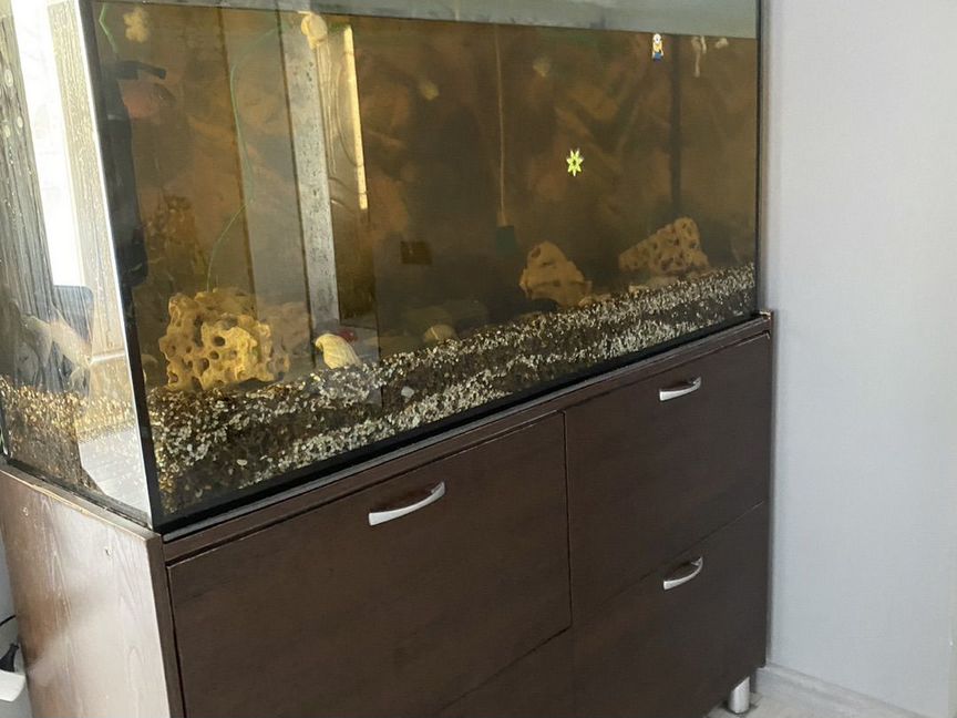 Аквариум с тумбой