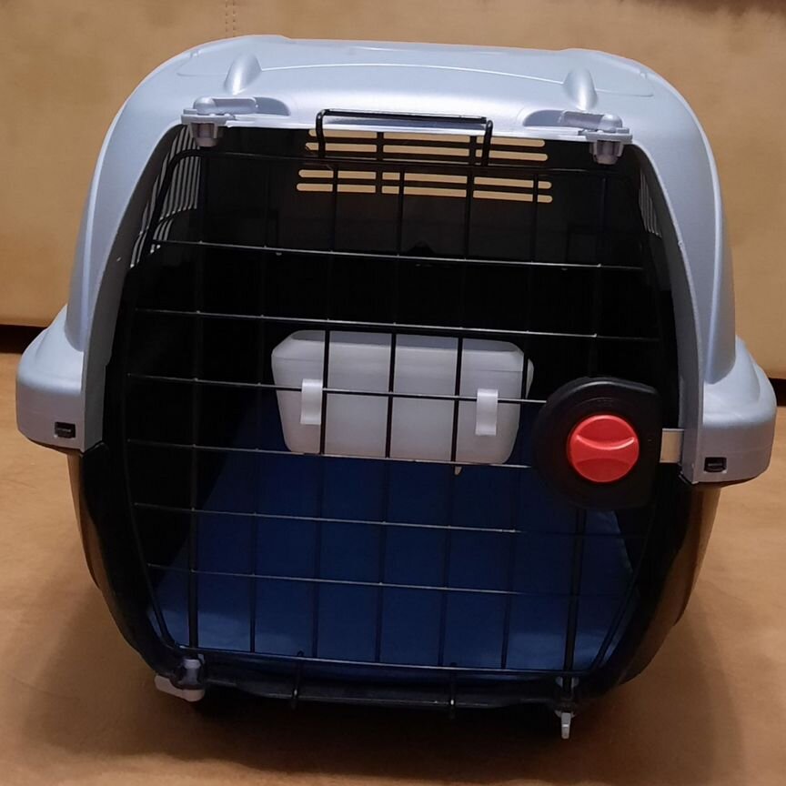 Переноска для животных пластиковая