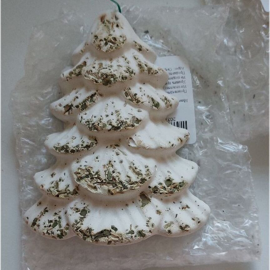 Минеральный камень для грызунов елочка