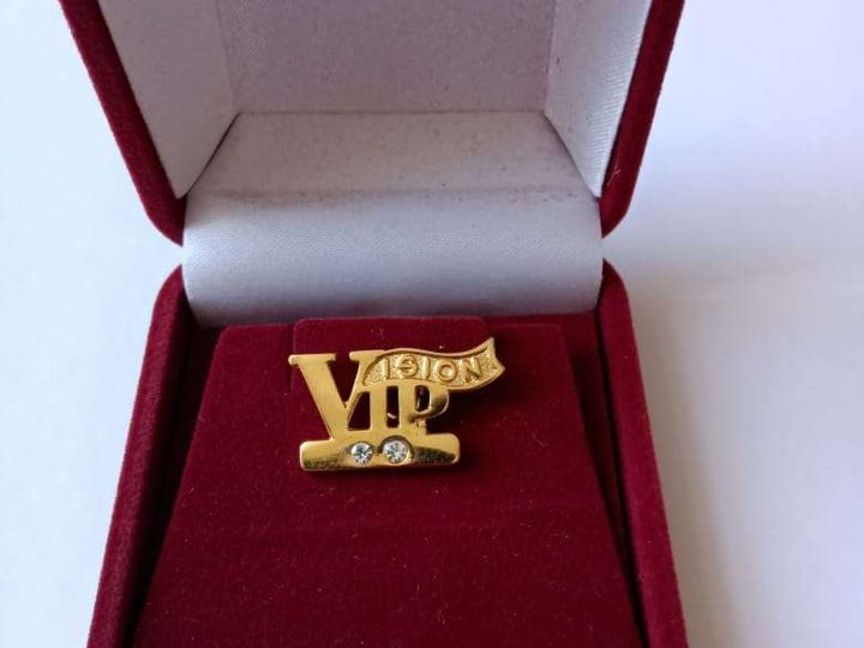 Знак vision vip 2 s Визион два карата фрачник