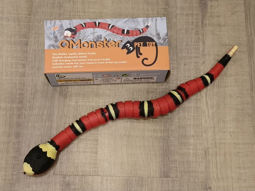 Развивающая игрушка змея для кошек