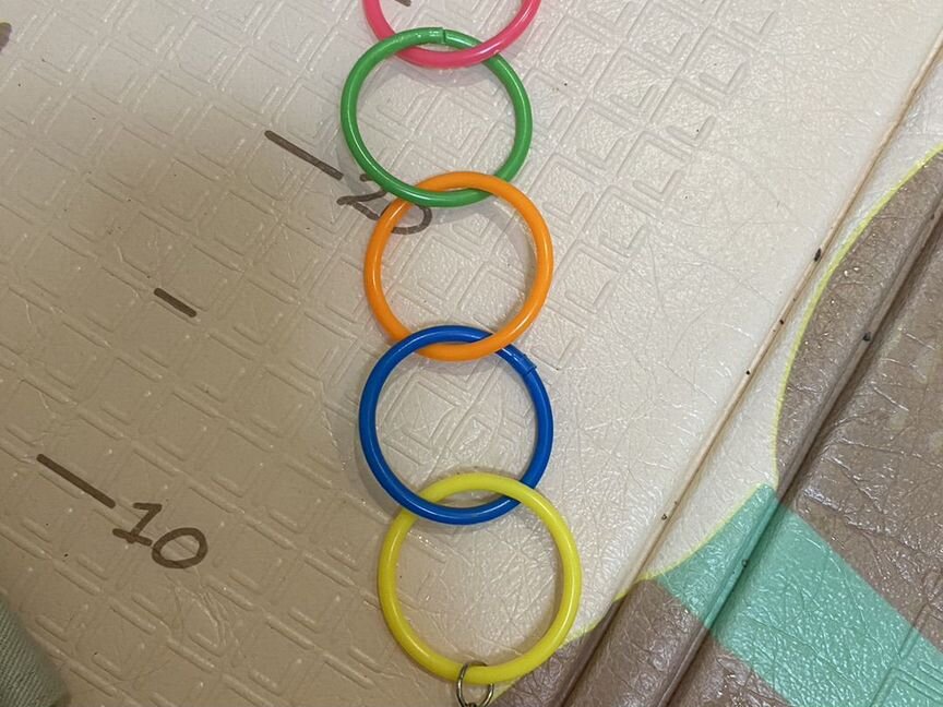 Игрушка для попугая кольца с колокольчиком