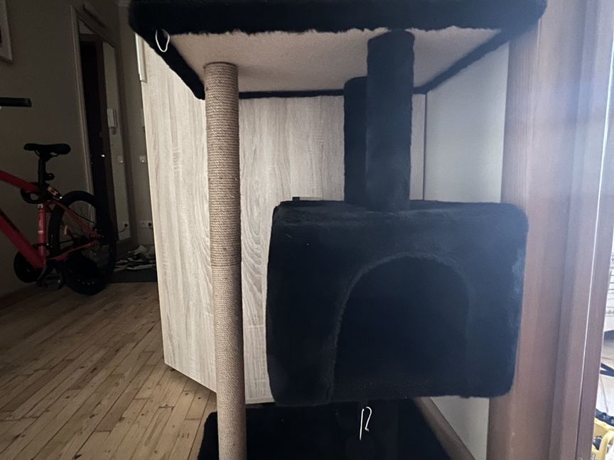 Домик для кошки с когтеточкой