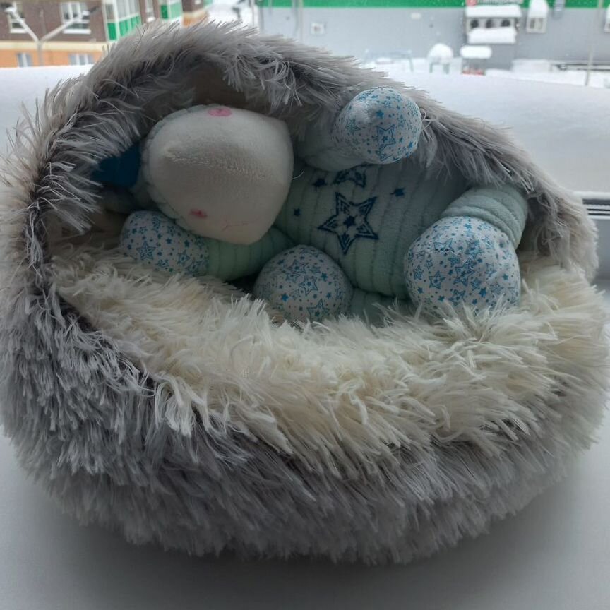 Лежанка для кошке/собак мелких пород