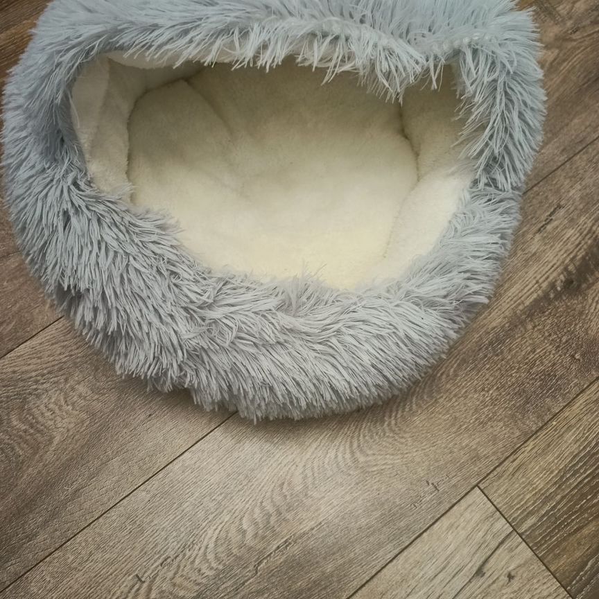 Лежанка для собак и кошек