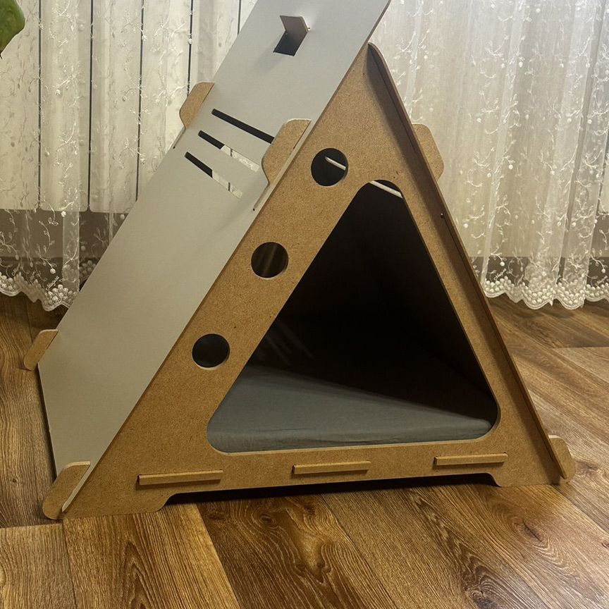 Домик доя мелких пород собак или кошек