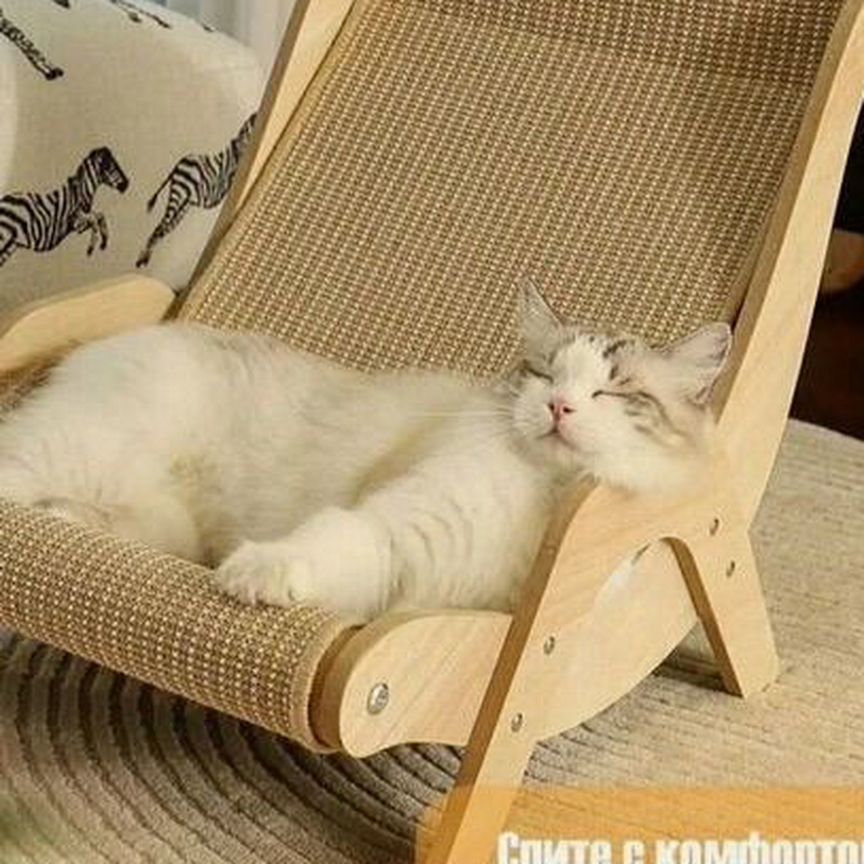 Когтеточка для кошек с лежанкой