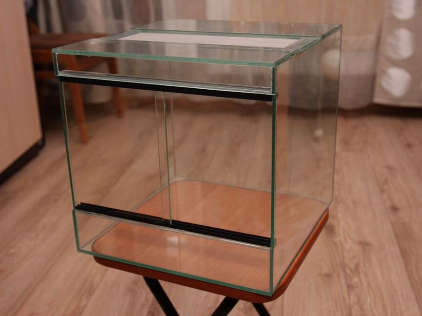 Террариумы и аквариумы по вашим размерам