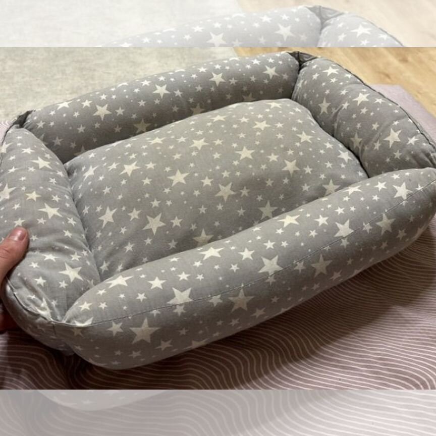 Лежанка для собак и кошек