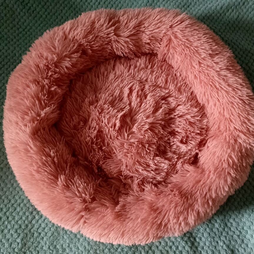 Лежанка для собак и кошек