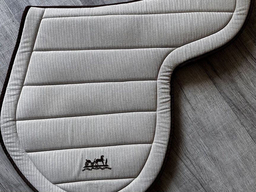 Hermes вальтрап, потник