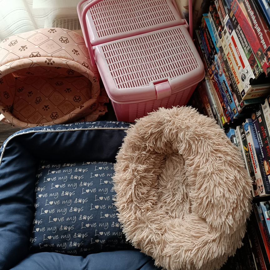 Лежанка для котов или маленьких собак