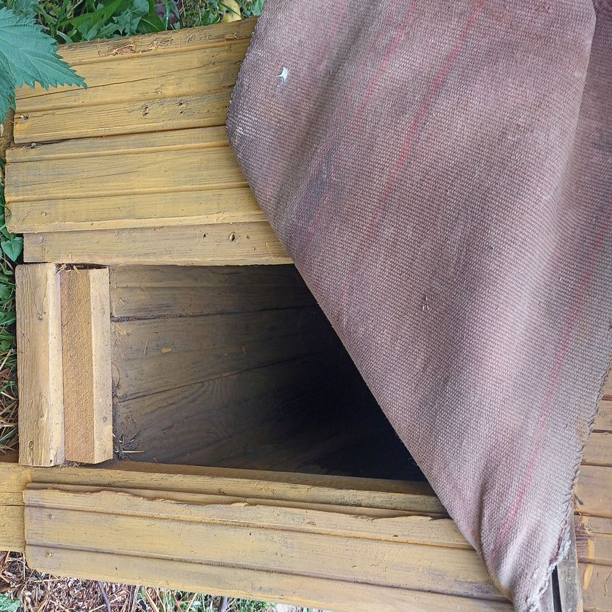 Будка, для маленькой собаки утепленая.40/100 см