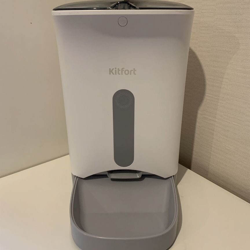 Умная кормушка Kitfort KT-2084