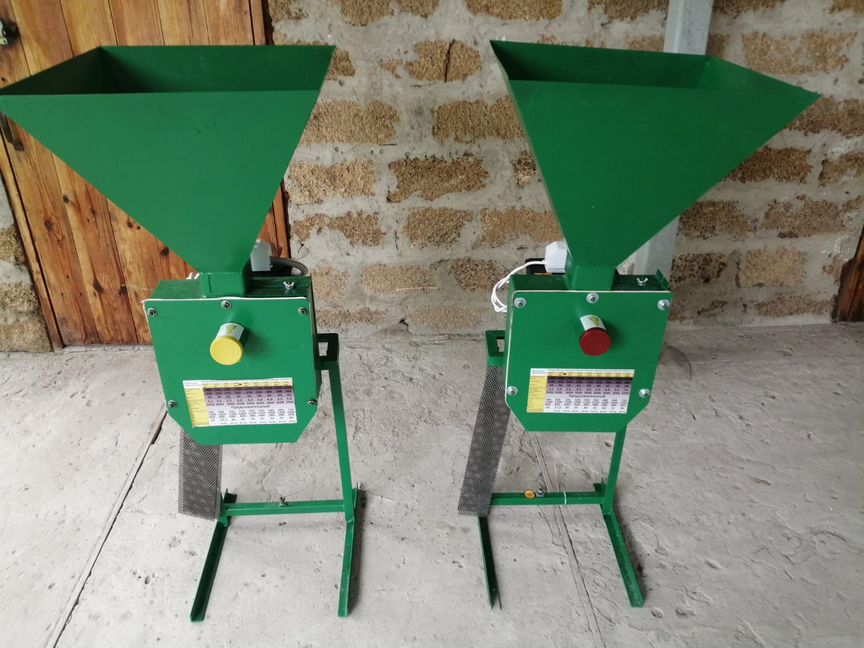 Зернодробилка зим 500 - 1000 - 1500