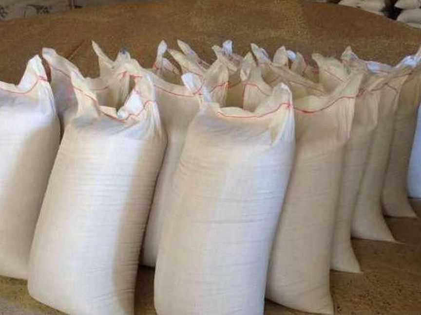 Пшеница, Горох, Овес, ячмень в мешках