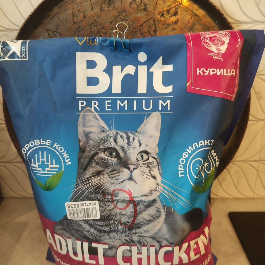 Корм для кошек brit adult chicken