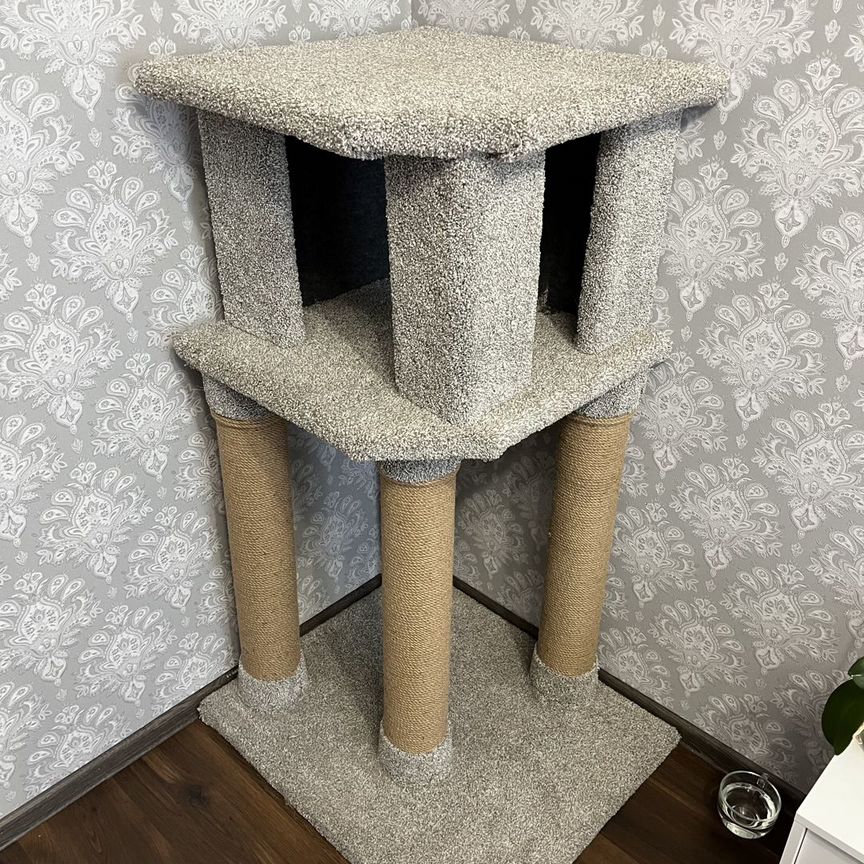 Домик когтеточка для котов б/у