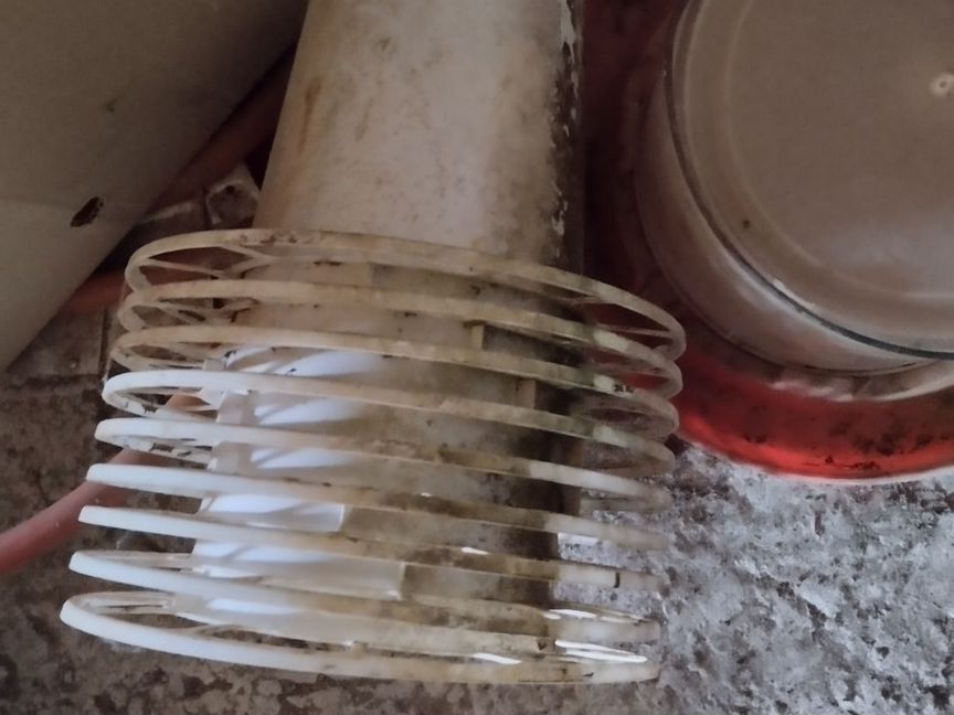 Поилки и кормушки