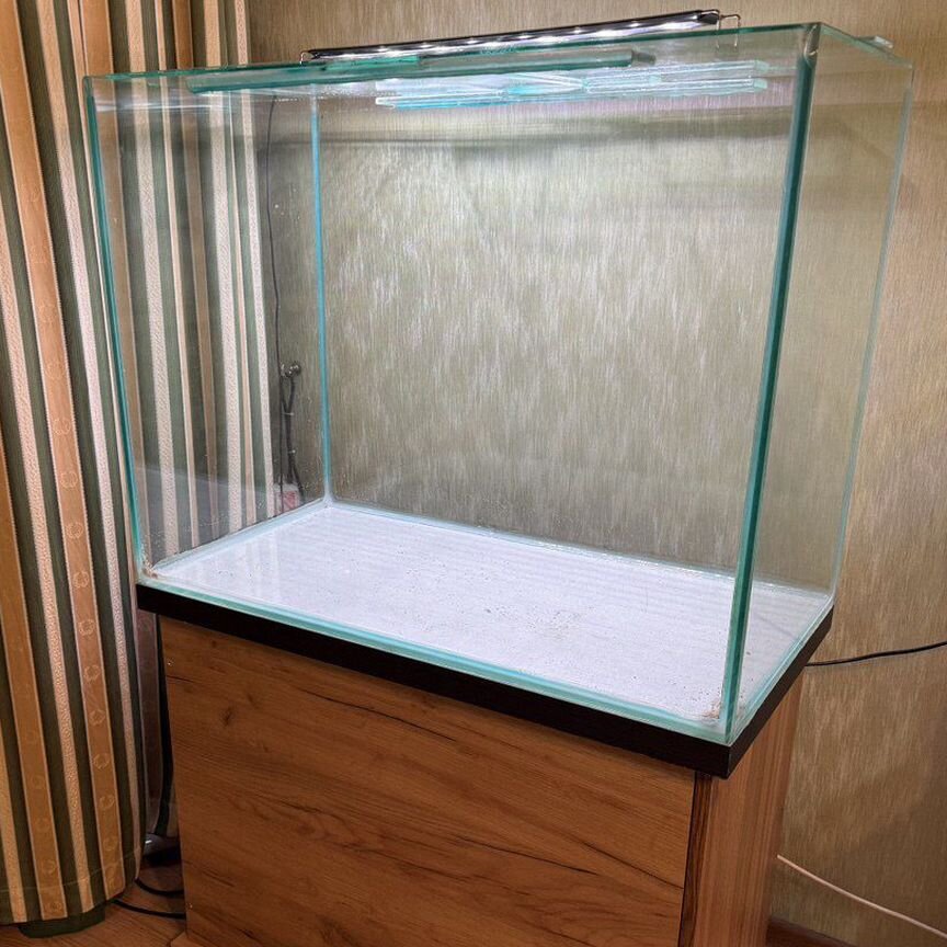 Аквариум с тумбой 220 л